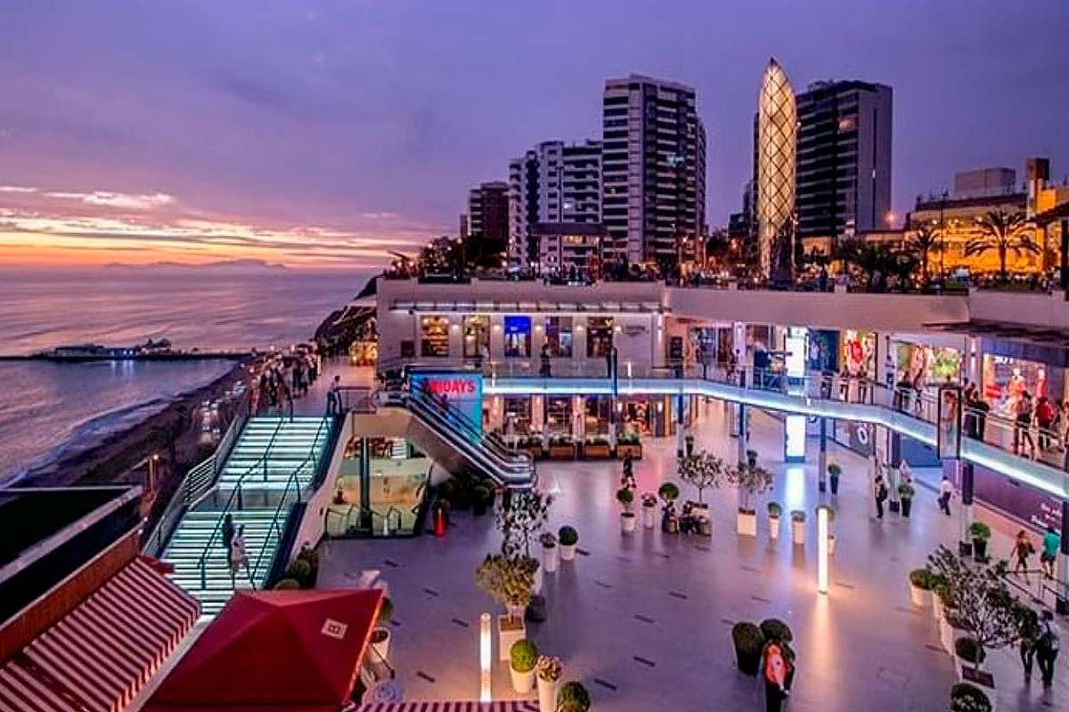 Larcomar reabre sus puertas tras levantar observaciones de Miraflores ...