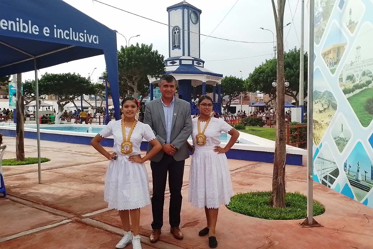 Cerro Azul celebró “Festival Nacional del Pisco Sour” en un ambiente ...
